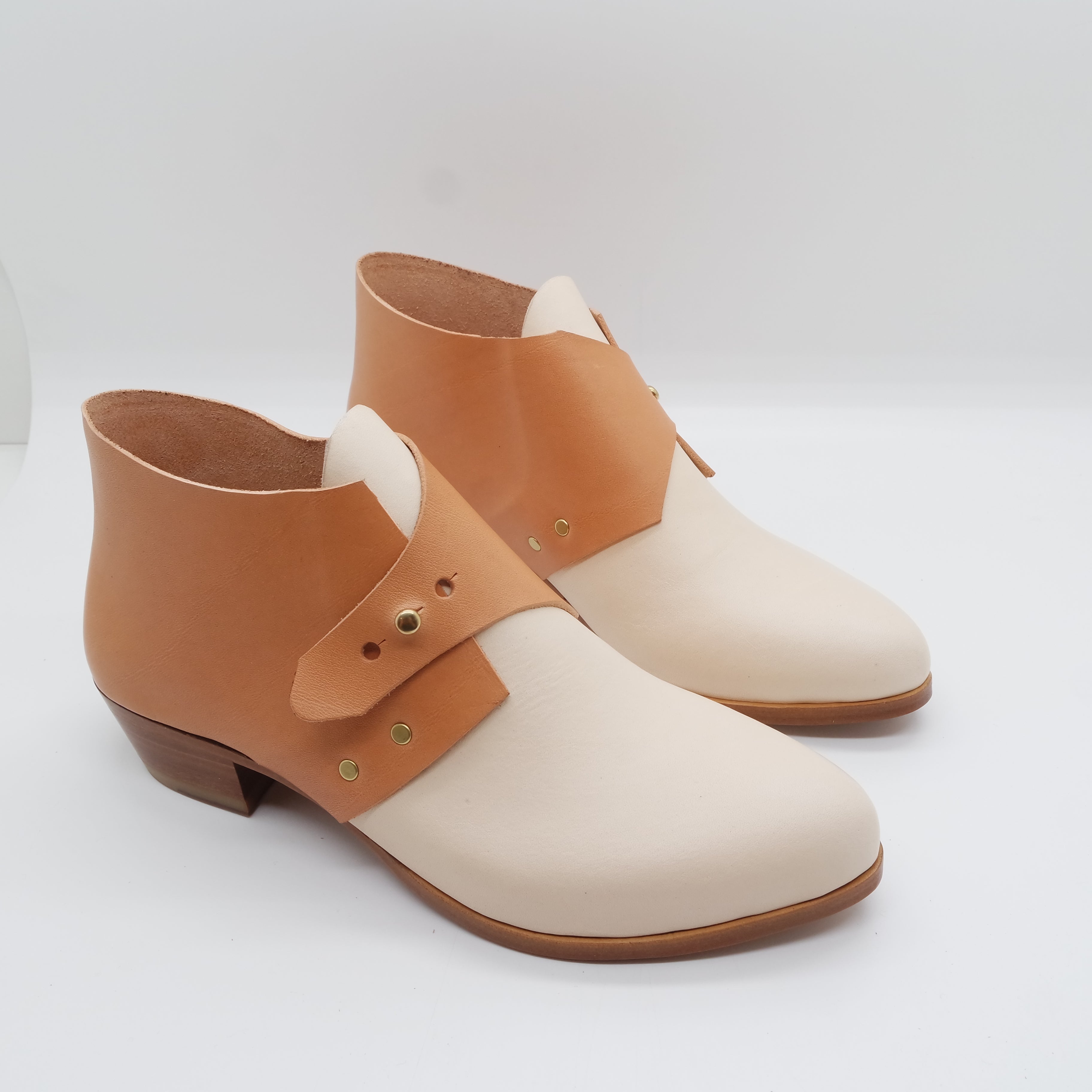 OUR RECENT HANDLASTED TO ORDER SHOES – Sevilla Smith