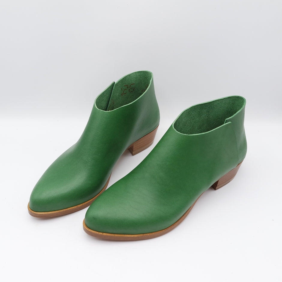 THE TERILYN – Sevilla Smith